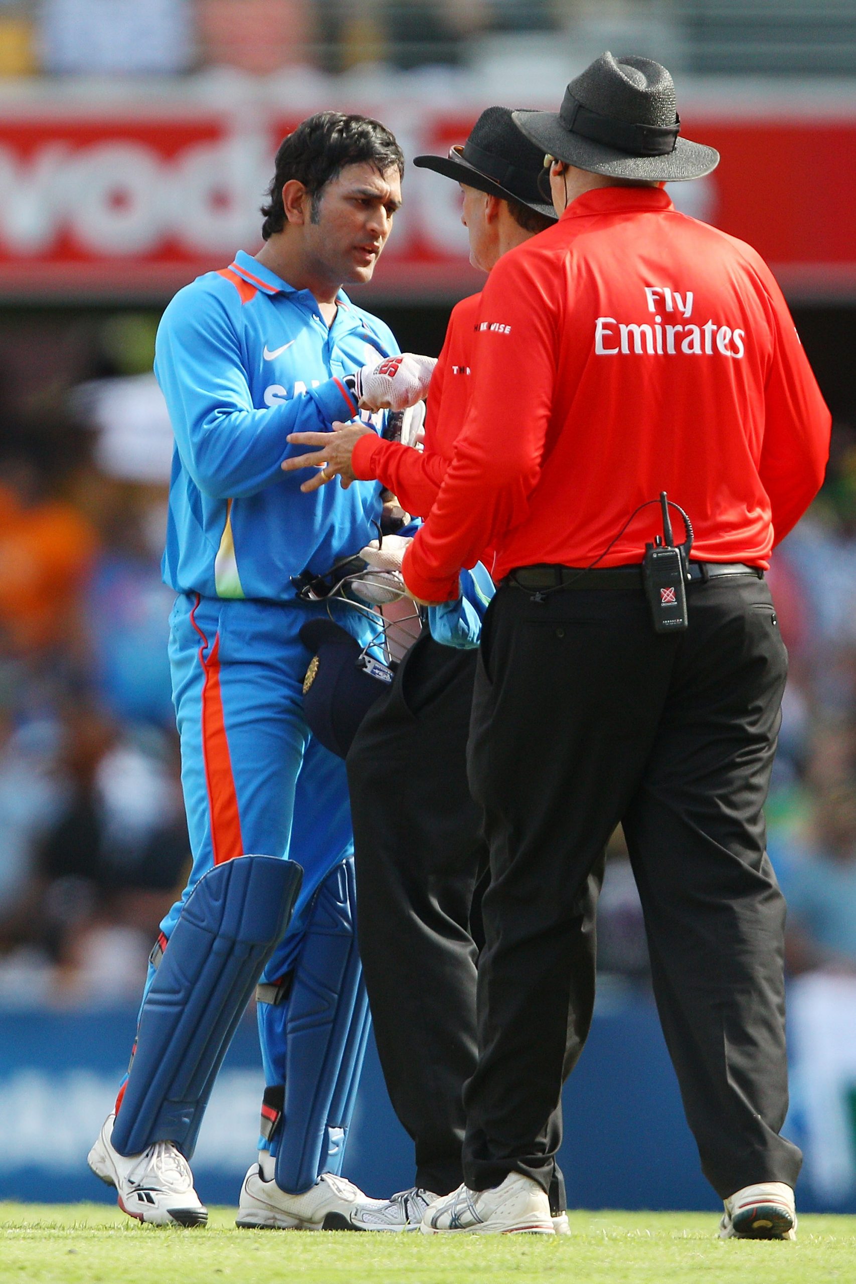 3 most controversial moments during MS Dhoni's captaincy - Sportskeeda ...