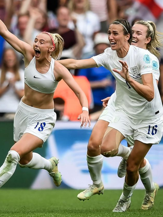 Incredible Moments From Women's Football - Sportskeeda Stories